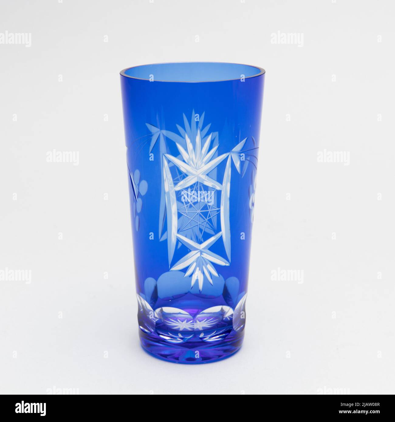 Glassworks industrial furnace production hi-res stock photography and ...