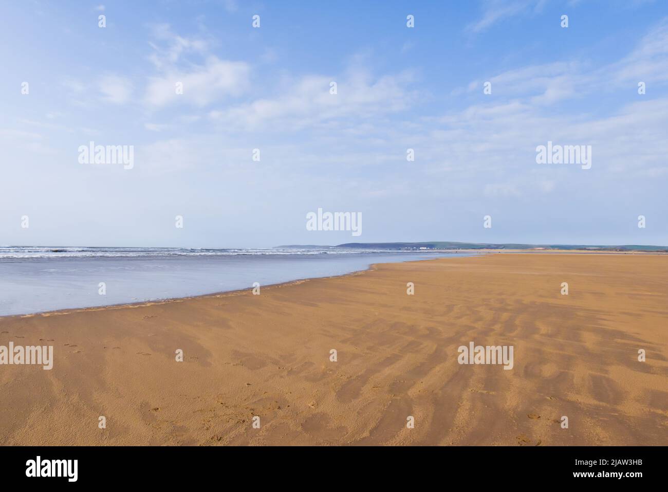 Empty dry expanse hi-res stock photography and images - Alamy
