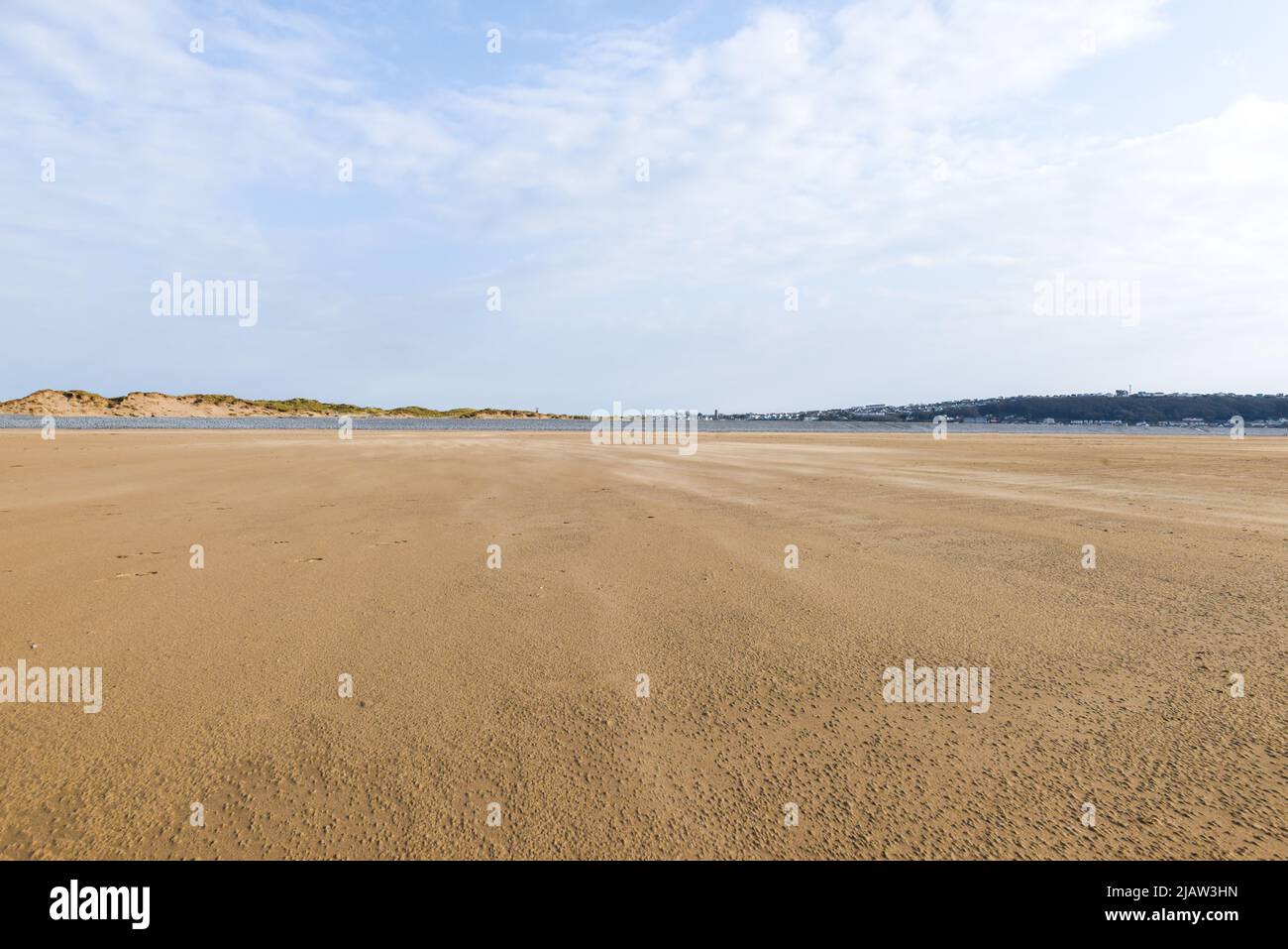 Empty dry expanse hi-res stock photography and images - Alamy