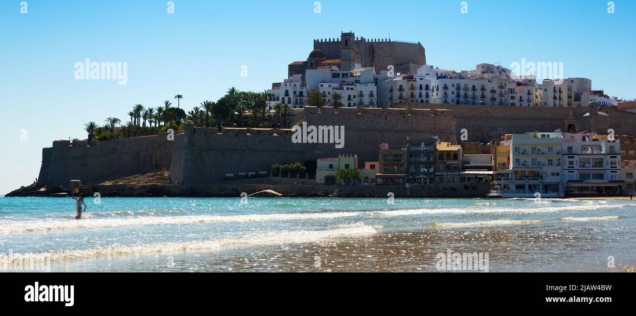 Summer view peniscola castle hi-res stock photography and images - Alamy