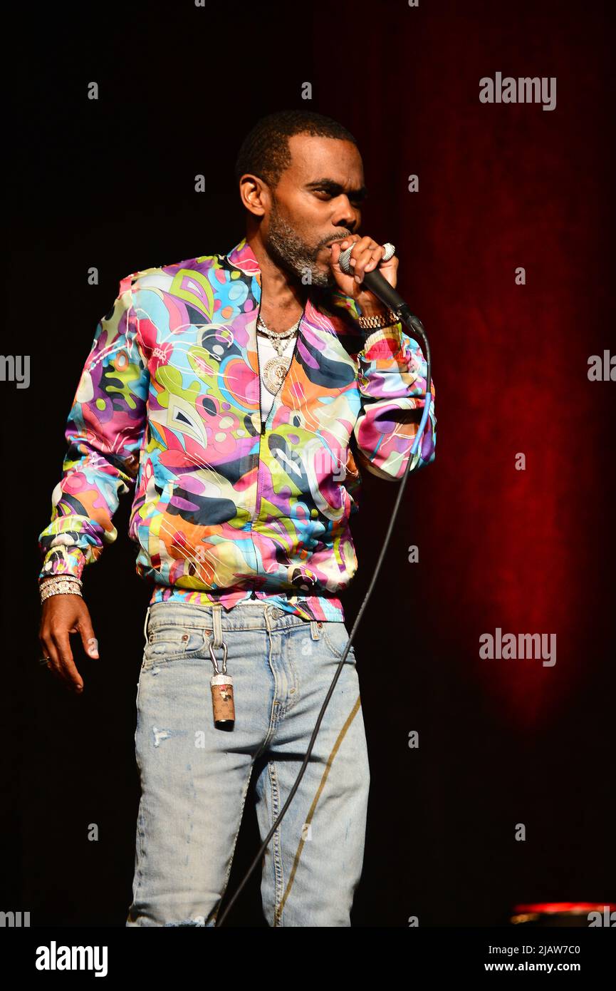 MIAMI, FL - MAY 30: Recording Artist/Comedian Lil Duval performs live ...