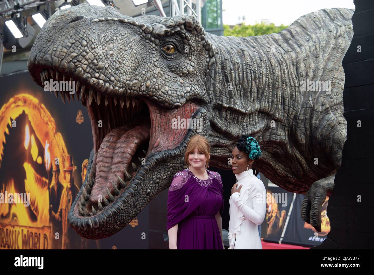 Cologne, Deutschland. 30th May, 2022. from left: actress Bryce Dallas ...