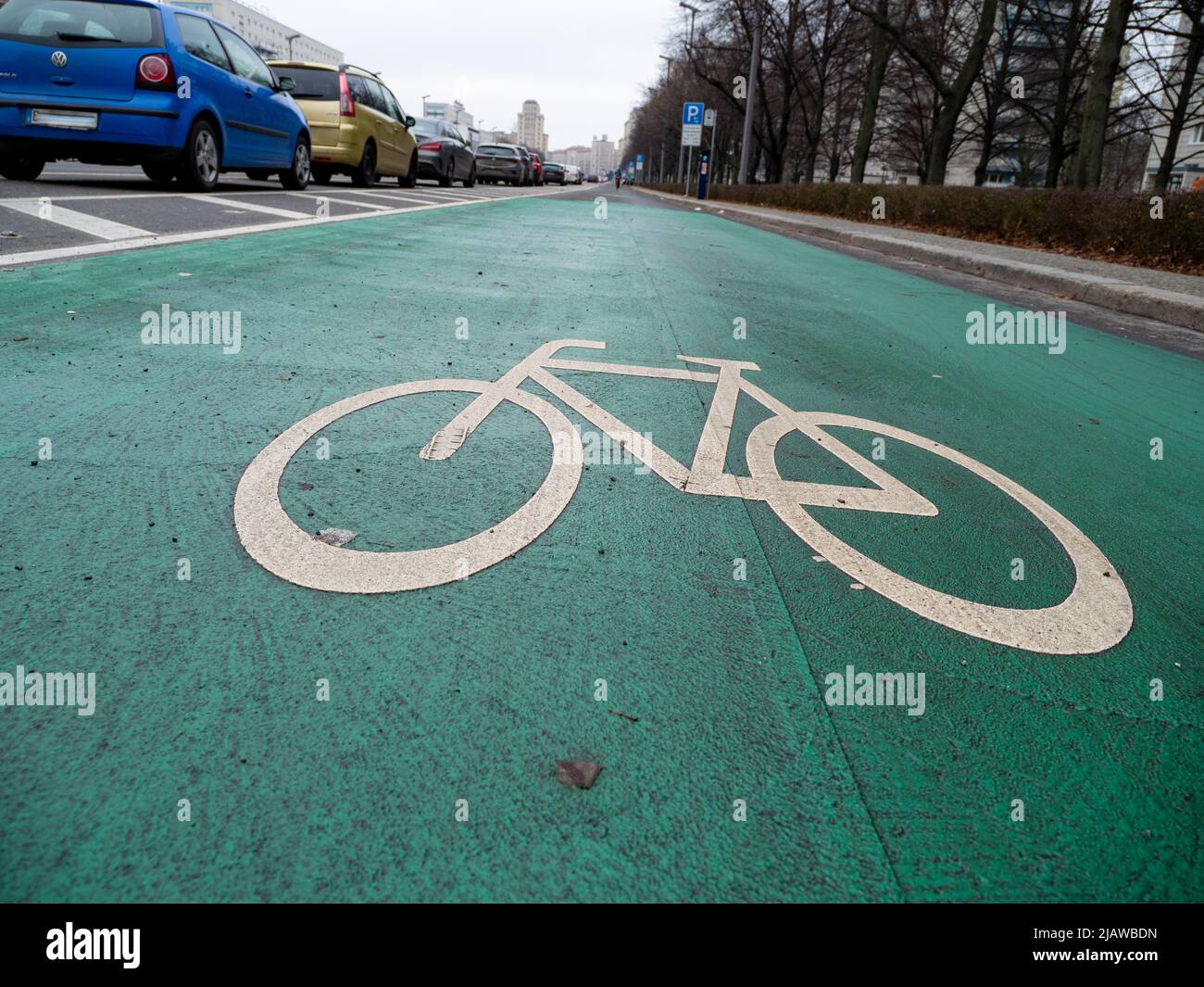 Green bike path. Path for cyclists Stock Photo - Alamy