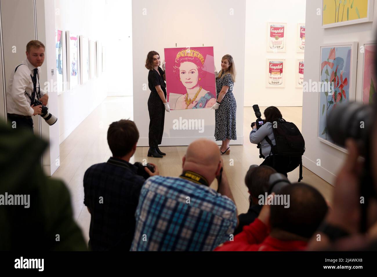 1985 queen elizabeth ii hi-res stock photography and images - Alamy