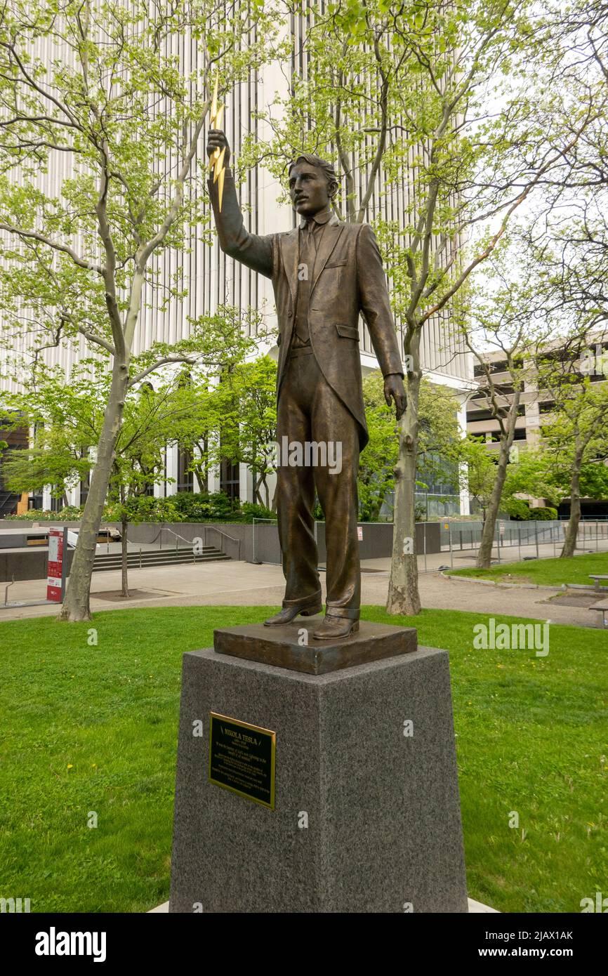 Nikola tesla statue sculpture hi-res stock photography and images - Alamy