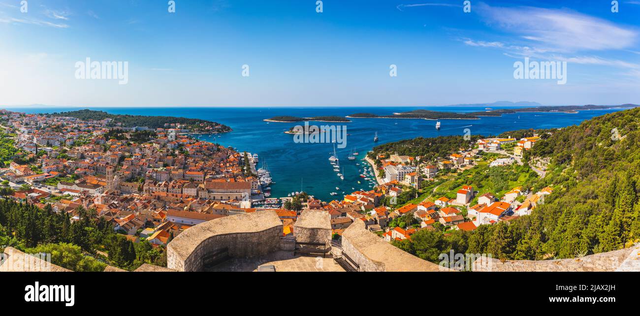 Panorama view at amazing archipelago in front of town Hvar, Croatia ...
