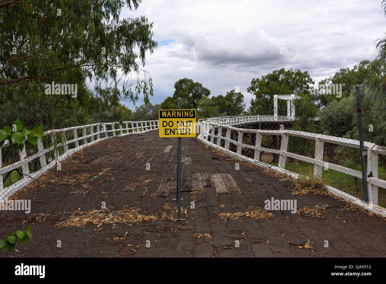The lift span North Bourke Bridge in New South Wales Stock Photo - Alamy