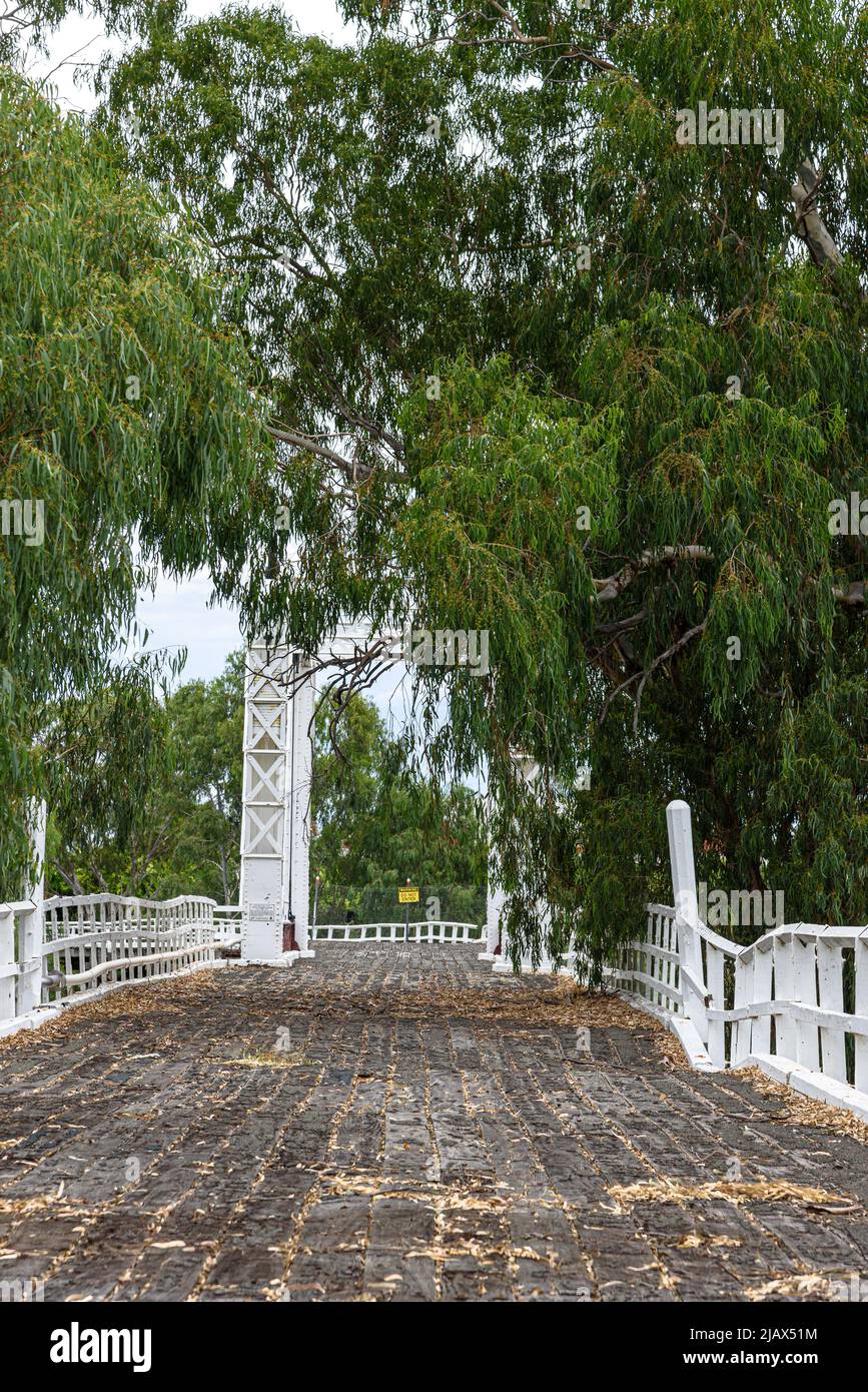 The lift span North Bourke Bridge in New South Wales Stock Photo - Alamy