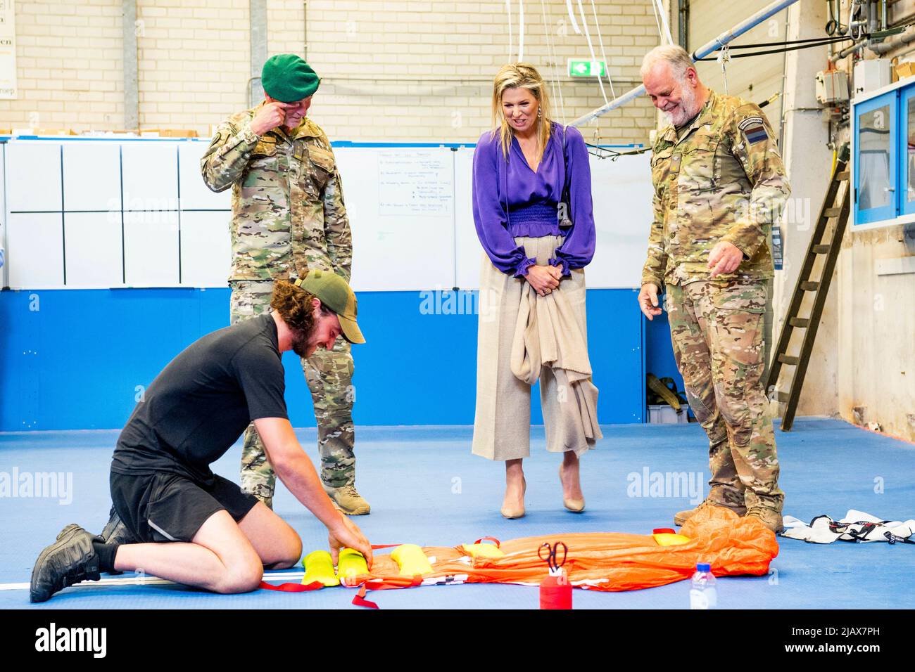 Dutch Queen Maxima during a working visit to the paratroopers at the Defense Para School, DPS ...
