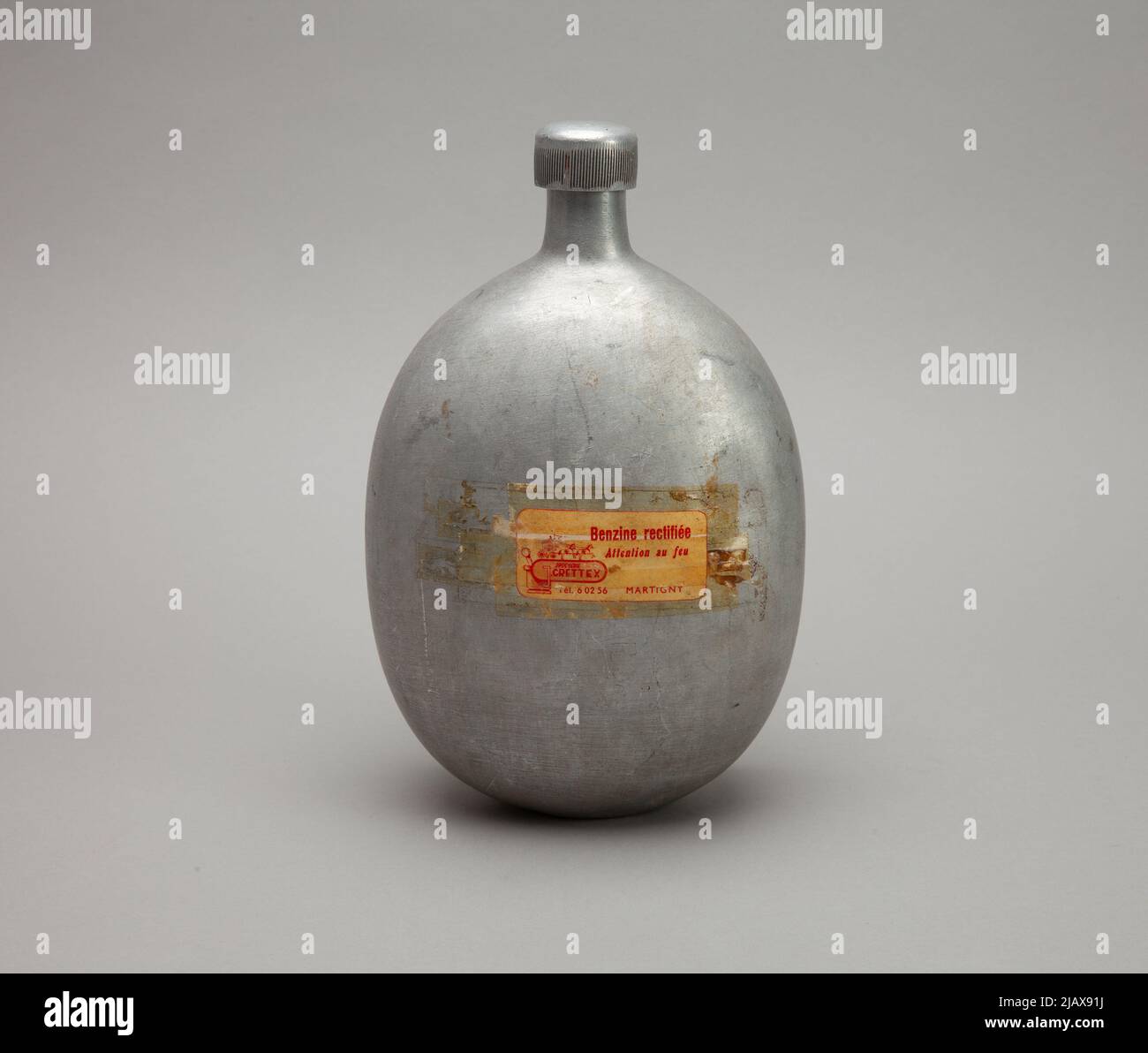 Aluminum manner unknown label Stock Photo - Alamy