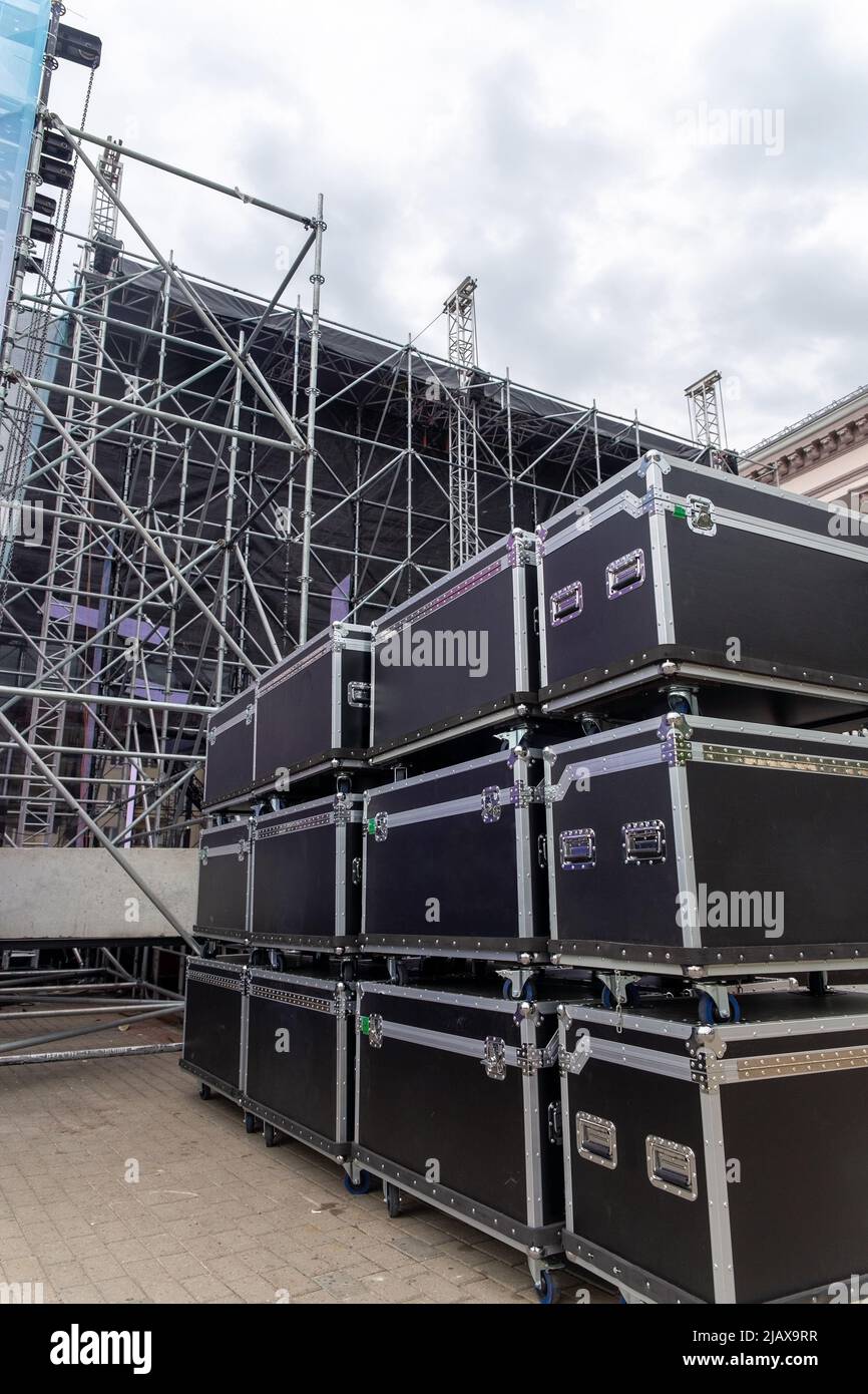 Boxes for musical equipment. Shipping case. Boxes for concert equipment ...