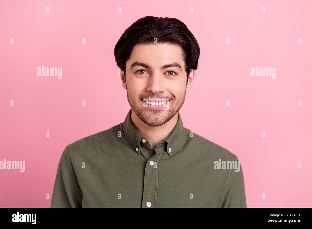 Photo of cheerful positive man sincere toothy beaming smile wear khaki ...