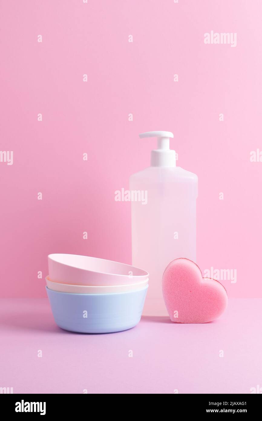 Dish washing composition with clean plates, heart sponge and cleaning ...