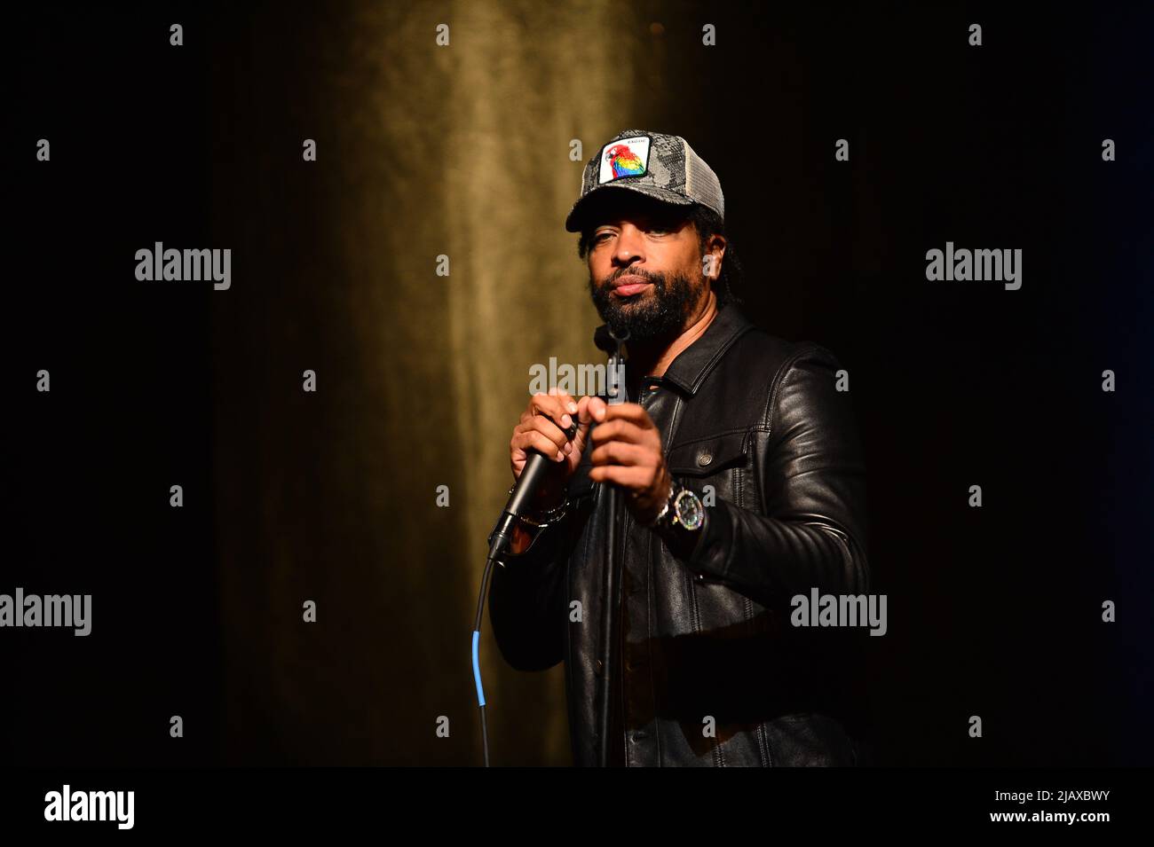 James davis comedy hi-res stock photography and images - Alamy