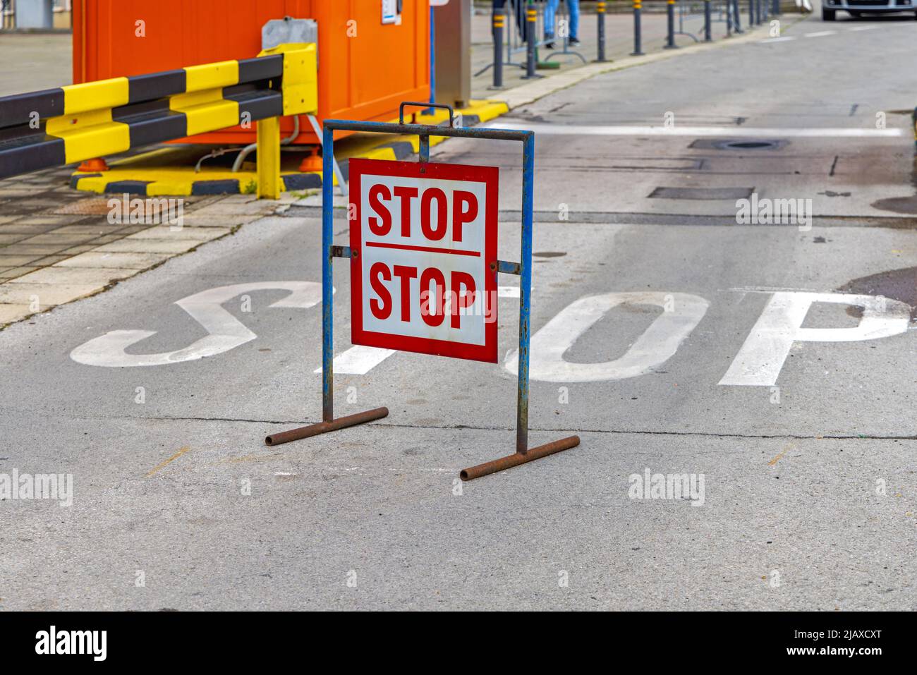 Temporary Metal Sign Stop Ramp Out of Order Closed Lane Stock Photo - Alamy