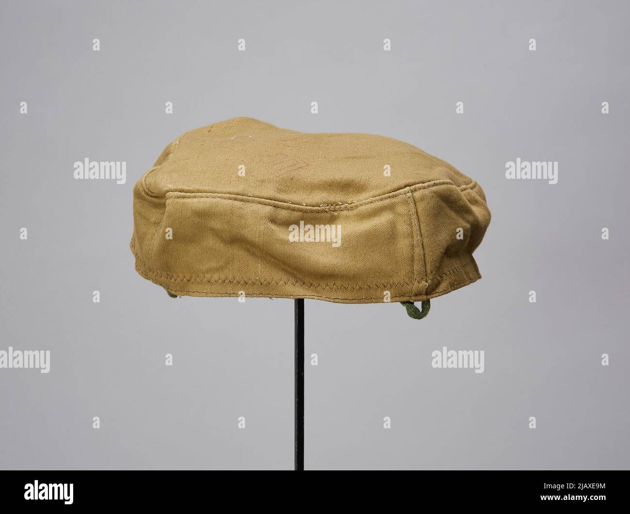 Help cap MODUS Stock Photo - Alamy