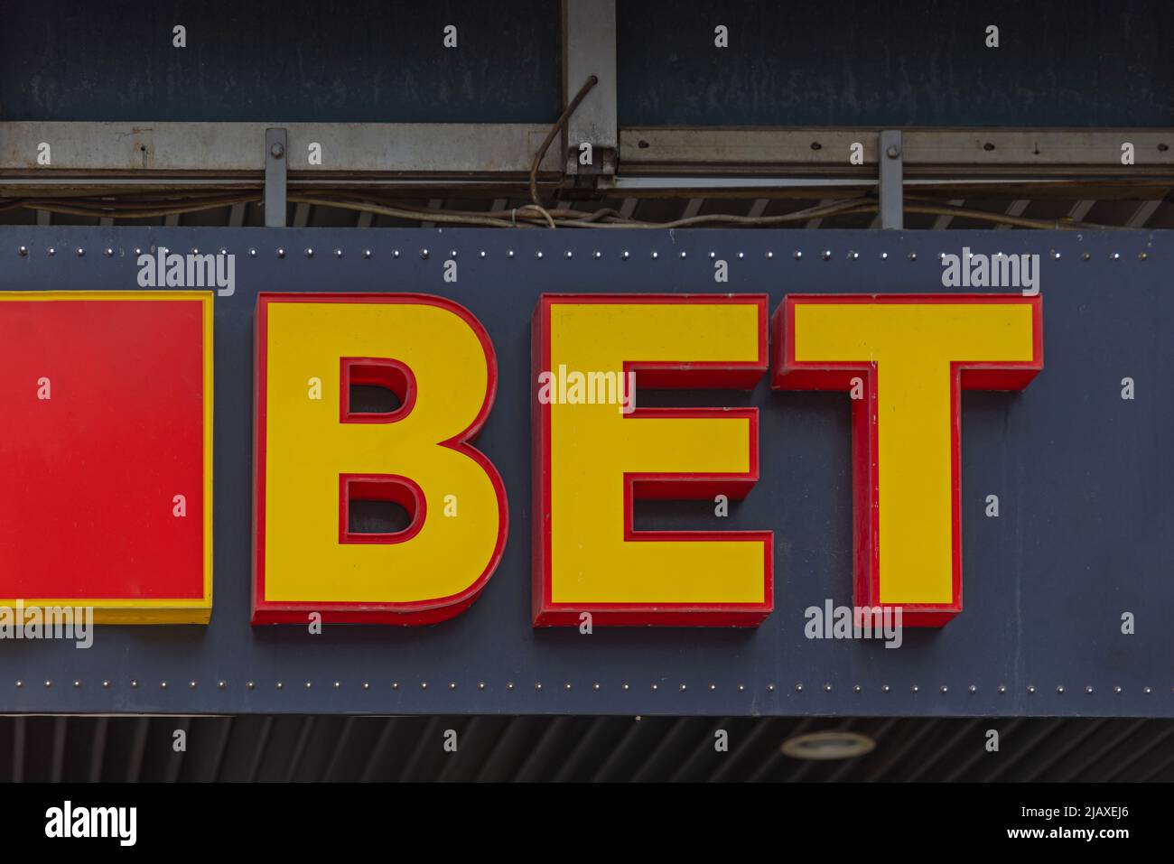 Yellow bet hi-res stock photography and images - Alamy