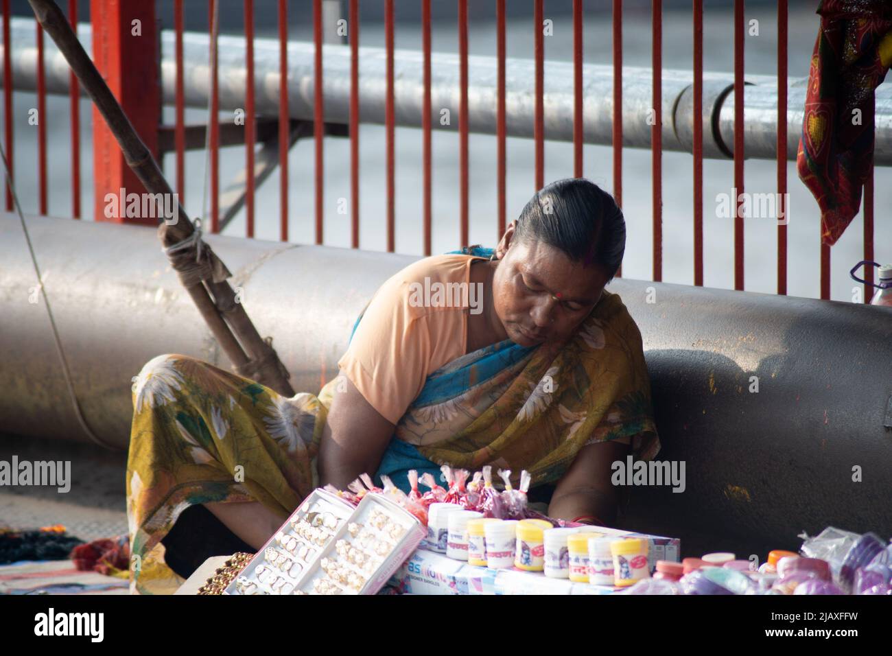 Indian poor shopkeeper hi-res stock photography and images - Alamy