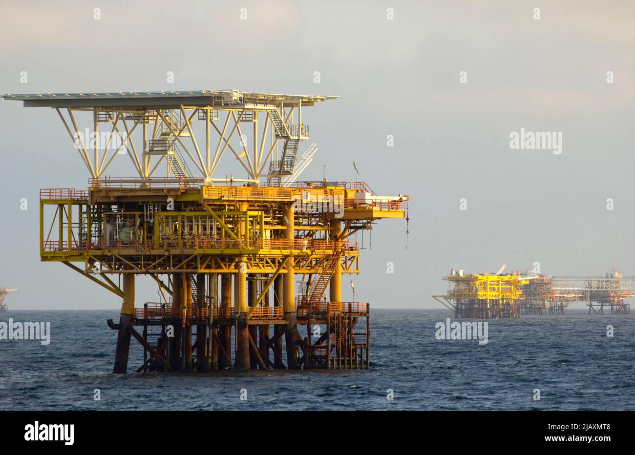 Offshore oil rig or production platform in the South China Sea ...