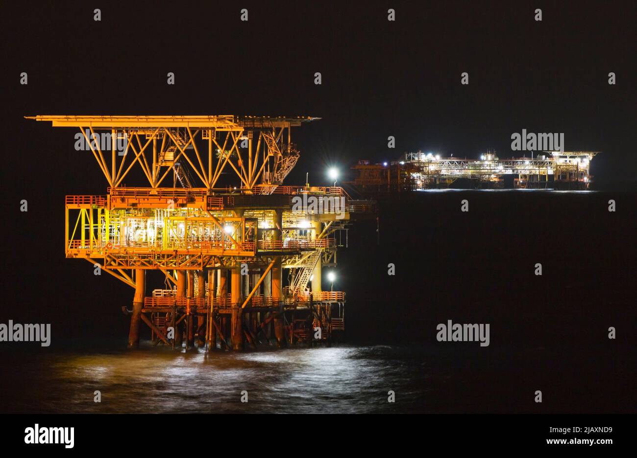 Offshore oil rig or production platform in the South China Sea ...