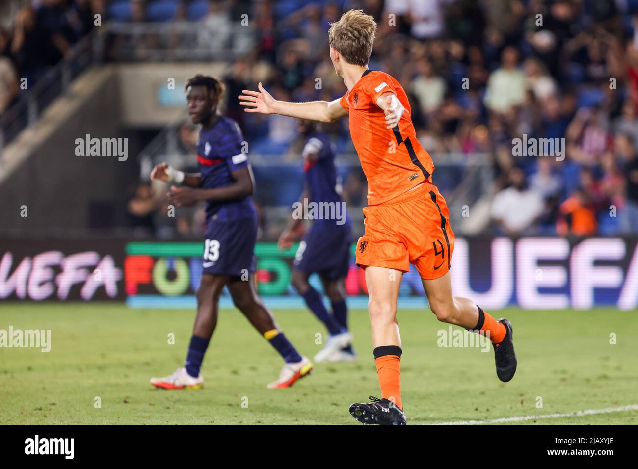 NETANYA, ISRAEL - JUNE 1: Dean Huijsen of the Netherlands U17 ...