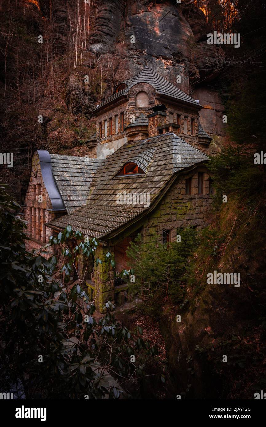 Gasworks building hi-res stock photography and images - Alamy