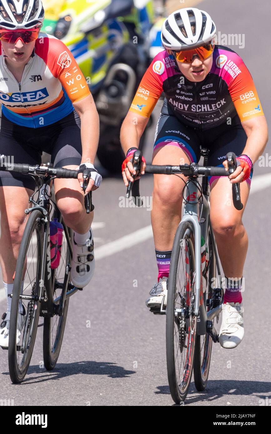Phoebe Martin of AWOL O'Shea & Kerry Jonker of Andy Schleck CP NVST ...