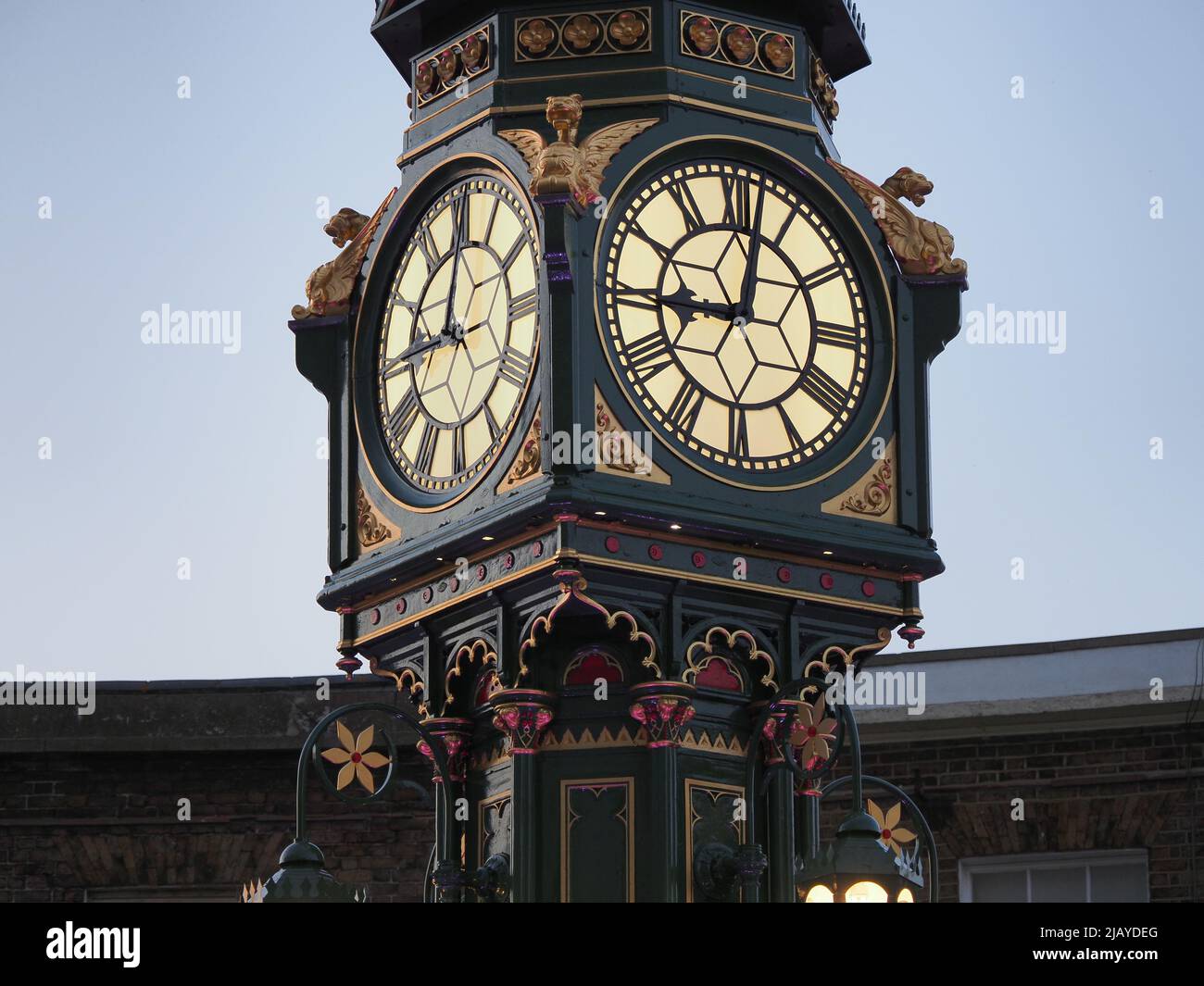 Sheerness, Kent, UK. 1st June, 2022. Iconic 120-yr-old Sheerness clock ...