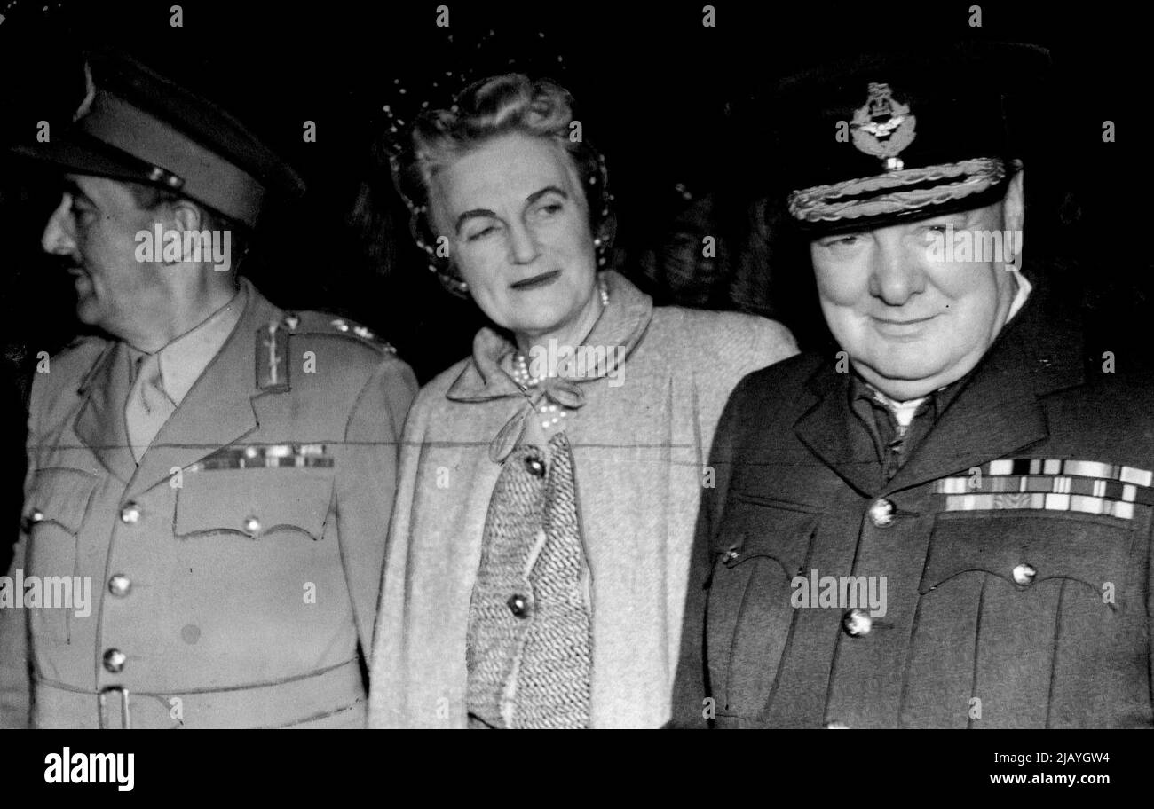 Premier Returns Home : The Prime Minister with Mrs. Churchill on his ...