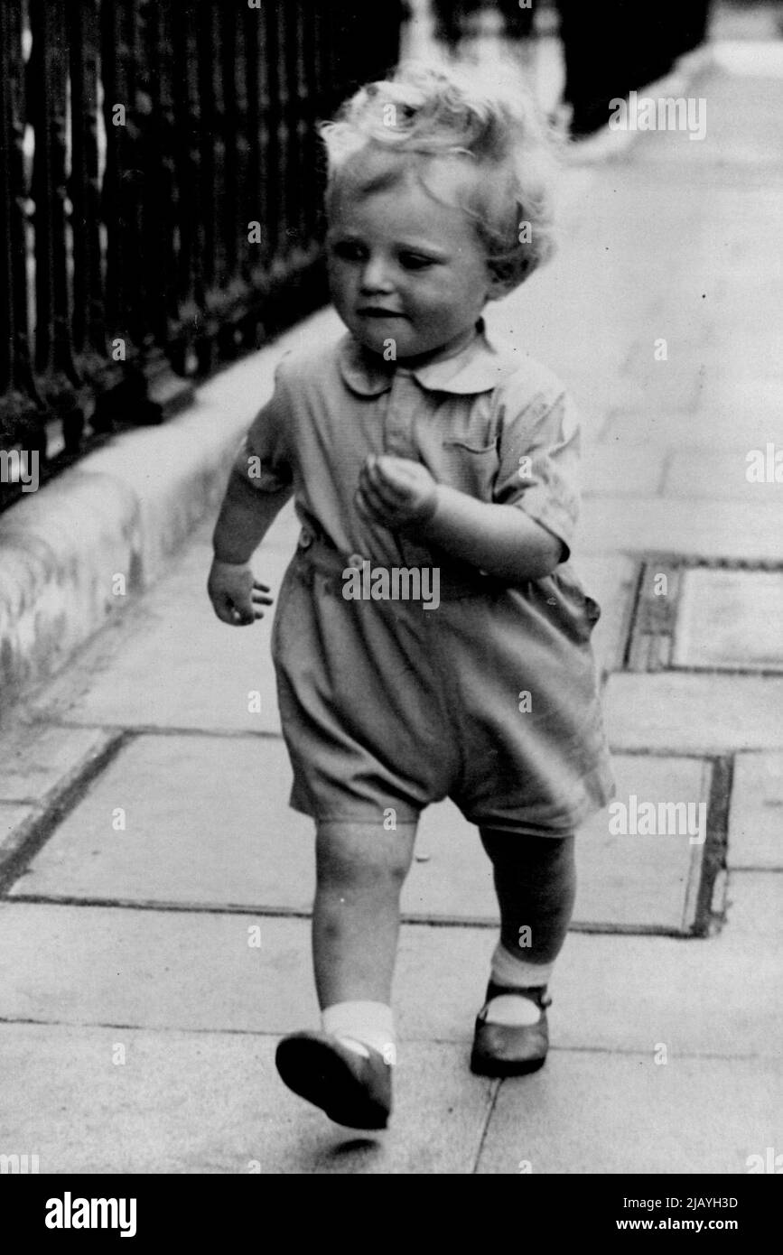 A Real Chip Off the Old Block: Prime Minister's Grandson Goes Walking ...