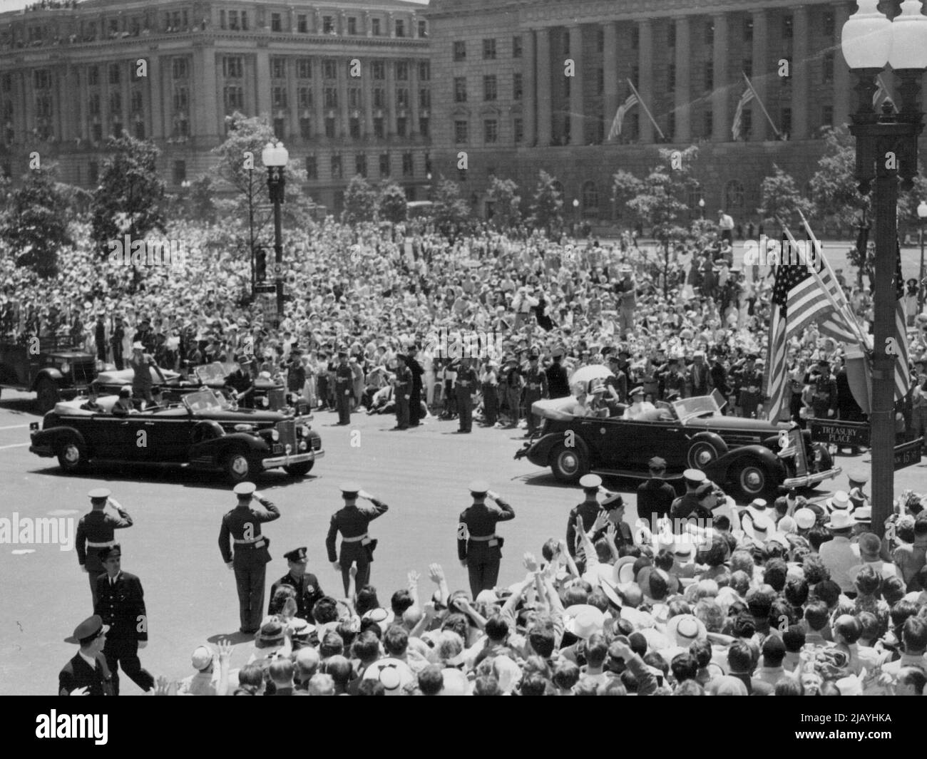 King And Queen In The United States -- General view showing the Royal ...