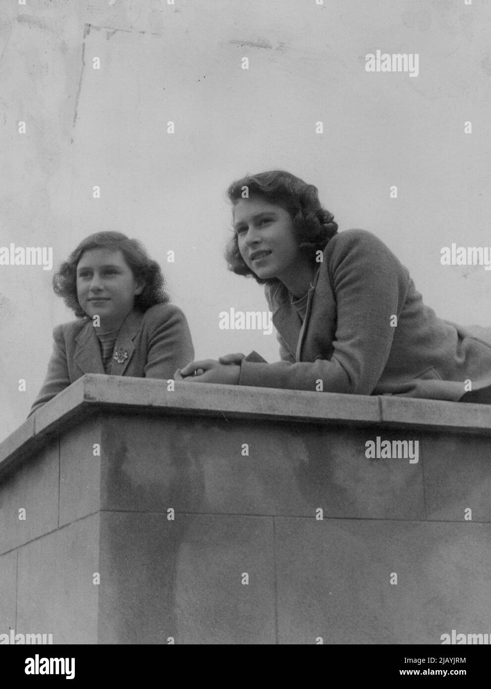 Elizabeth ii 1944 hi-res stock photography and images - Alamy