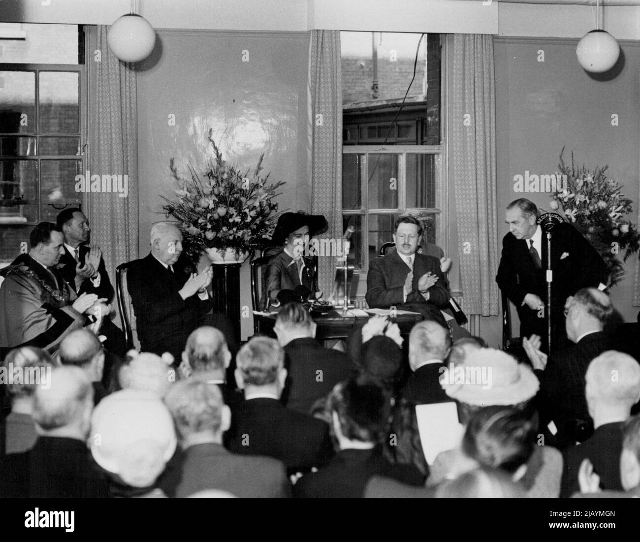 Dr andrew topping hi-res stock photography and images - Alamy