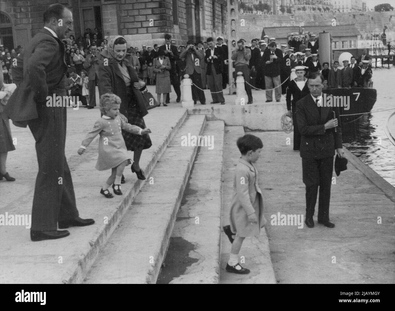 Prince philip mountbatten 1954 Black and White Stock Photos & Images ...