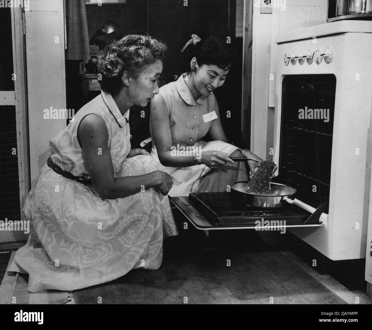 Mrs edith harris hi-res stock photography and images - Alamy