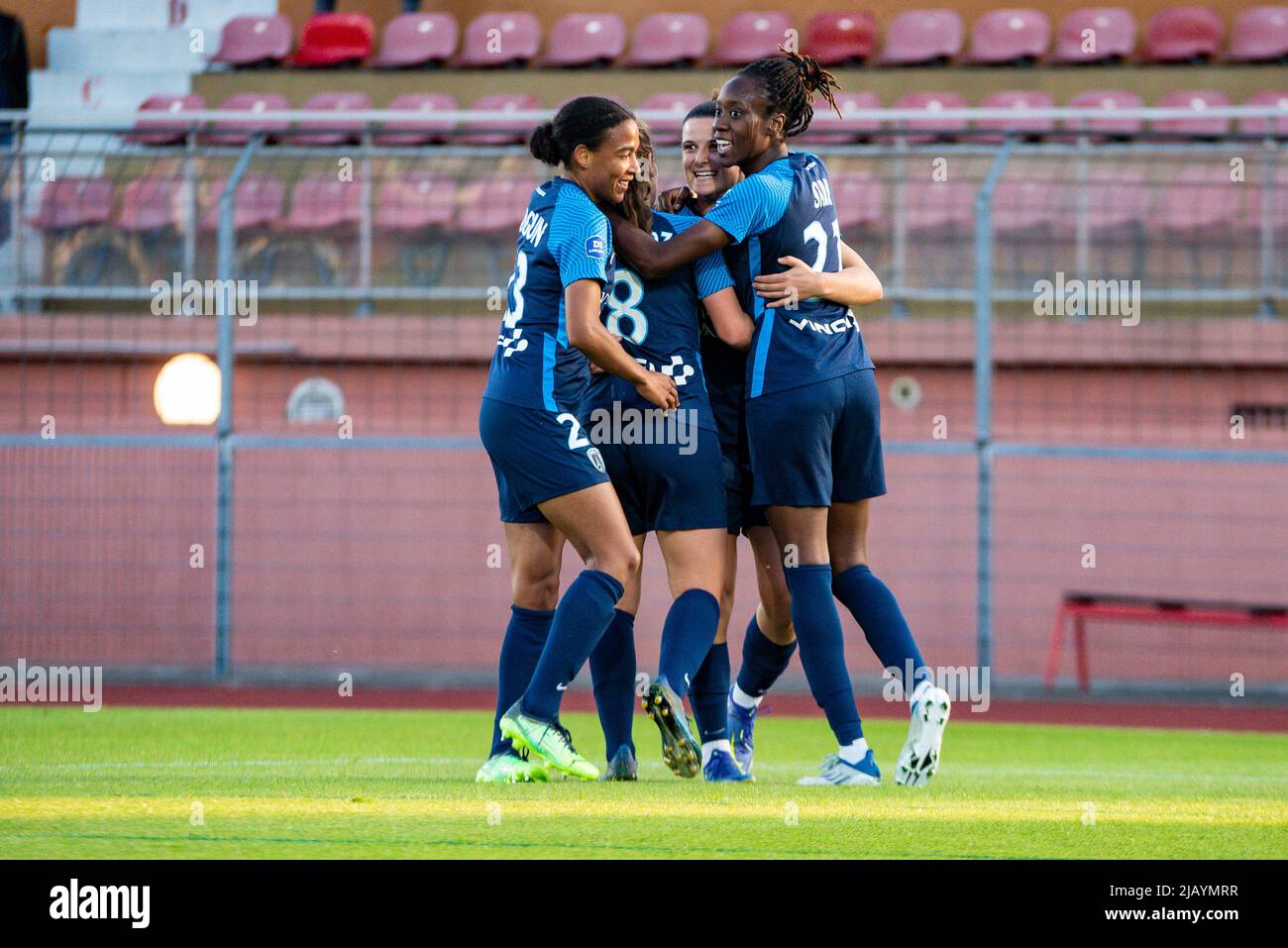 Mathilde Bourdieu of Paris FC celebrates after scoring with teammates ...