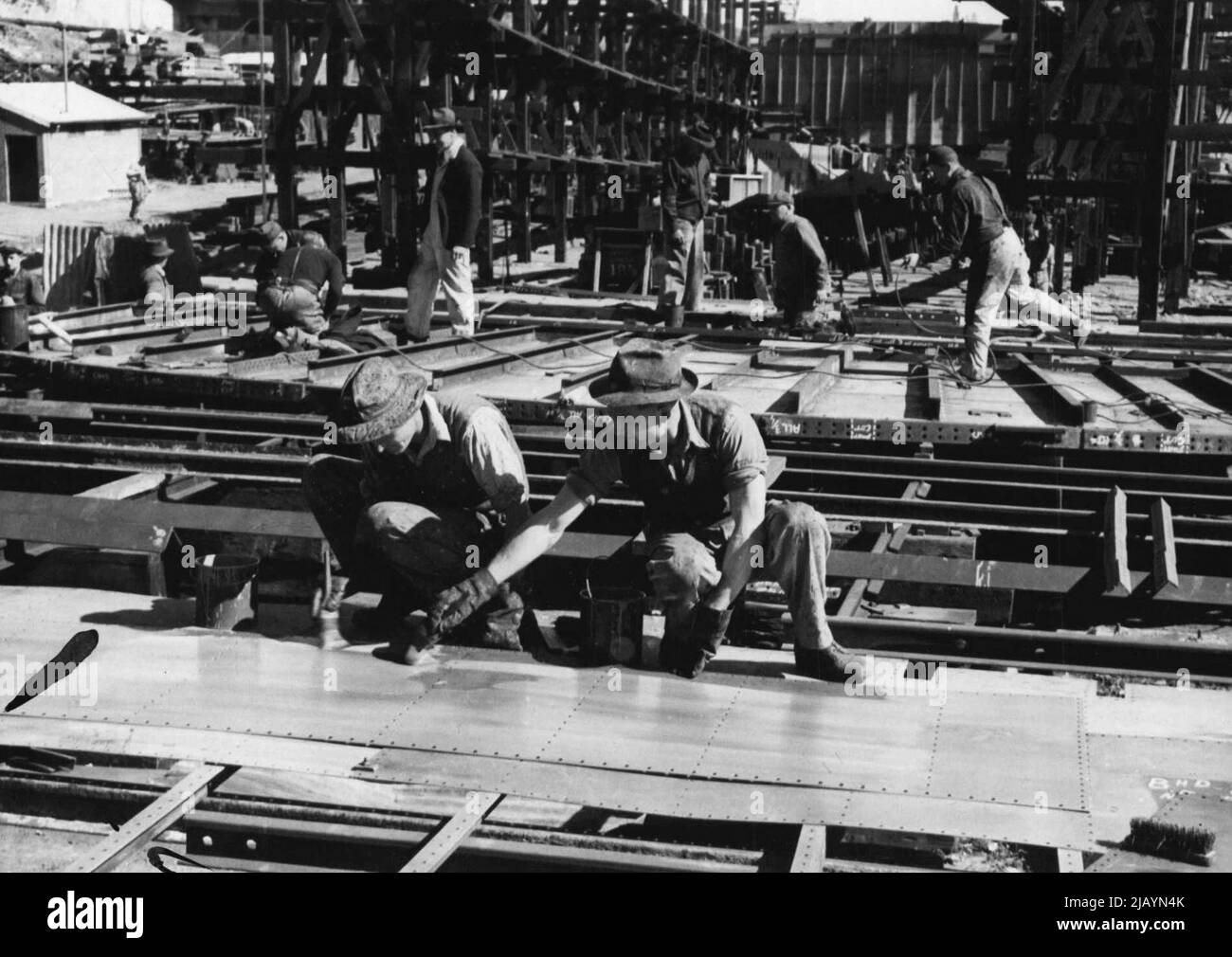 Battle class destroyer hi-res stock photography and images - Alamy