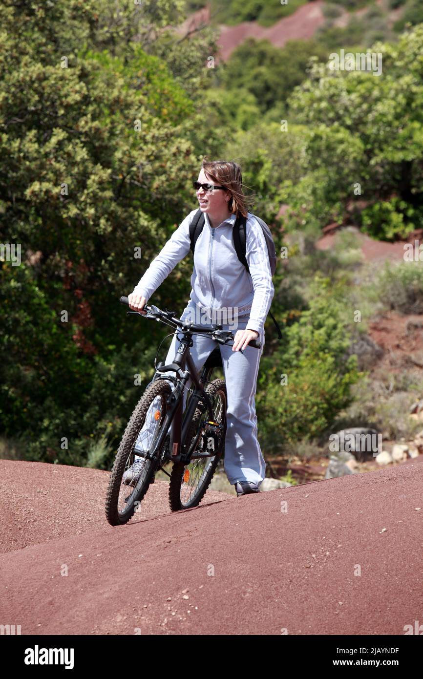 Devil's Canyon : Mountain biking in the ruffes at Saint-Jean-de-la ...