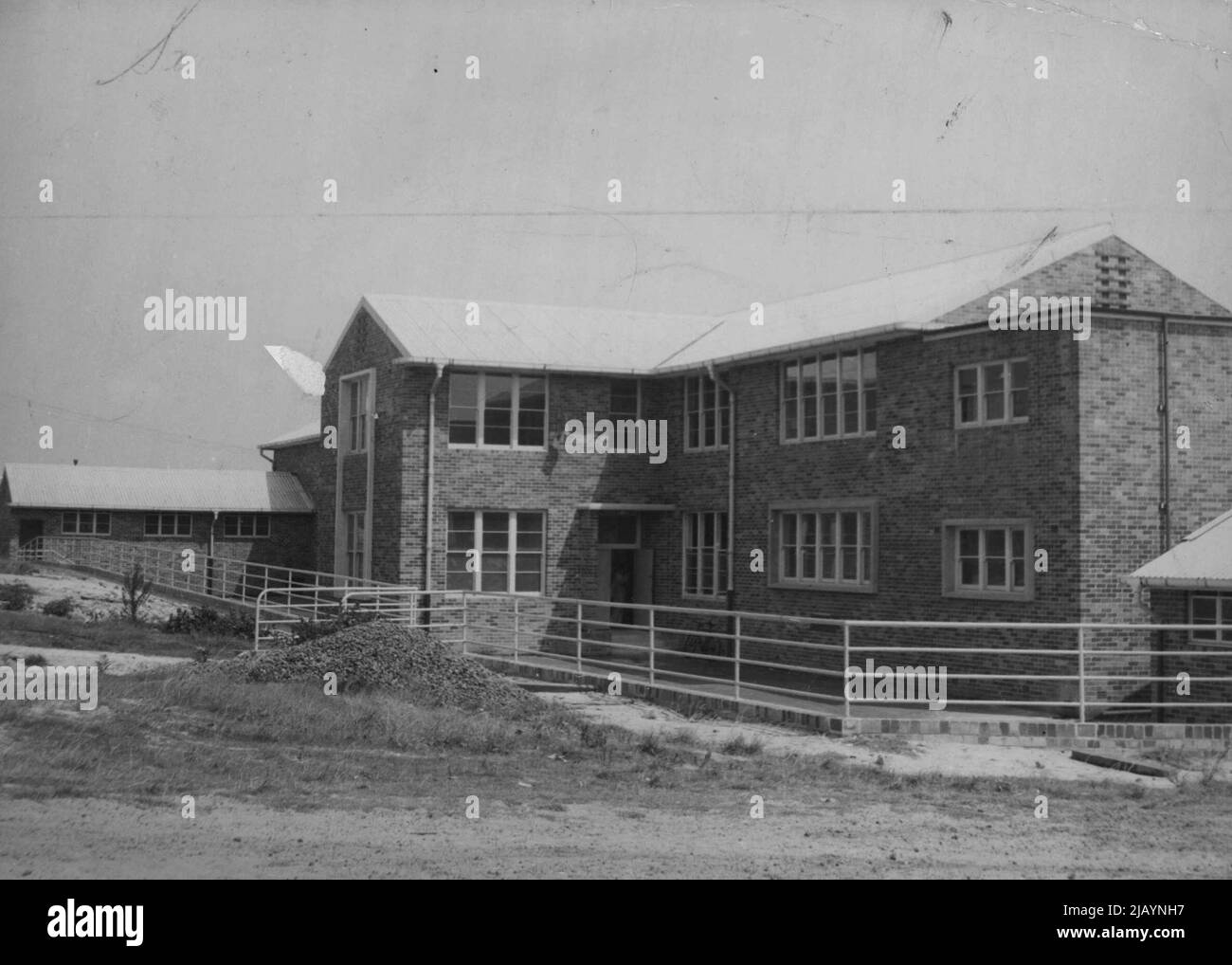 Traditional school design hi-res stock photography and images - Alamy