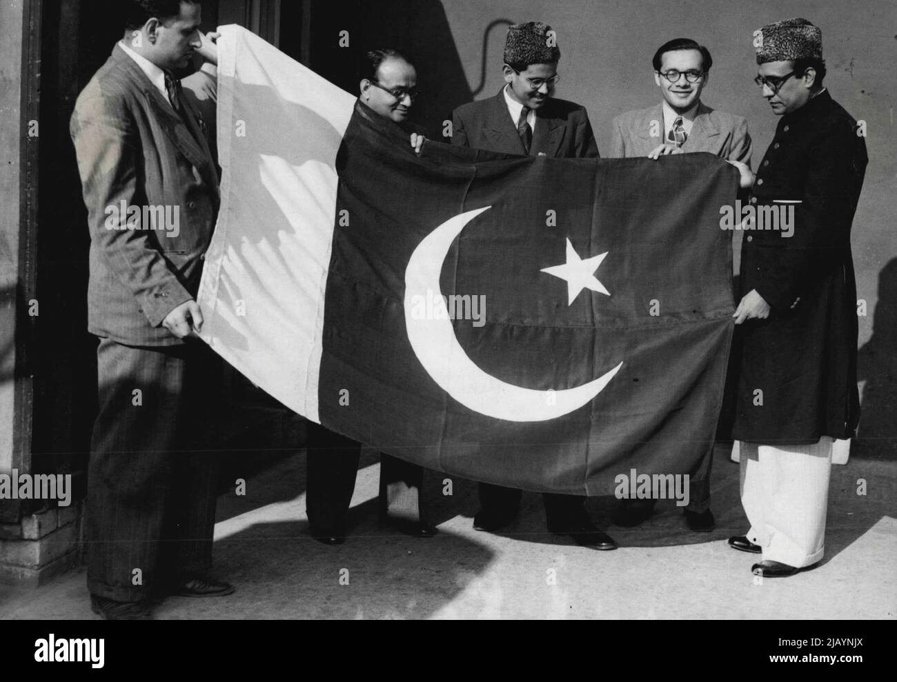 New pakistani flag 1947 hi-res stock photography and images - Alamy