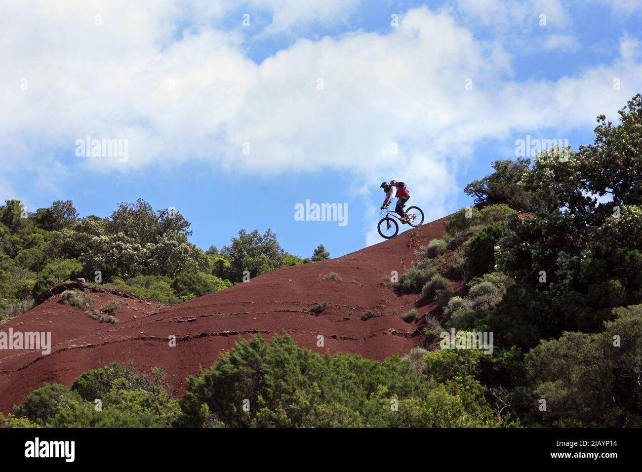 Devil's Canyon : Mountain biking in the ruffes at Saint-Jean-de-la ...