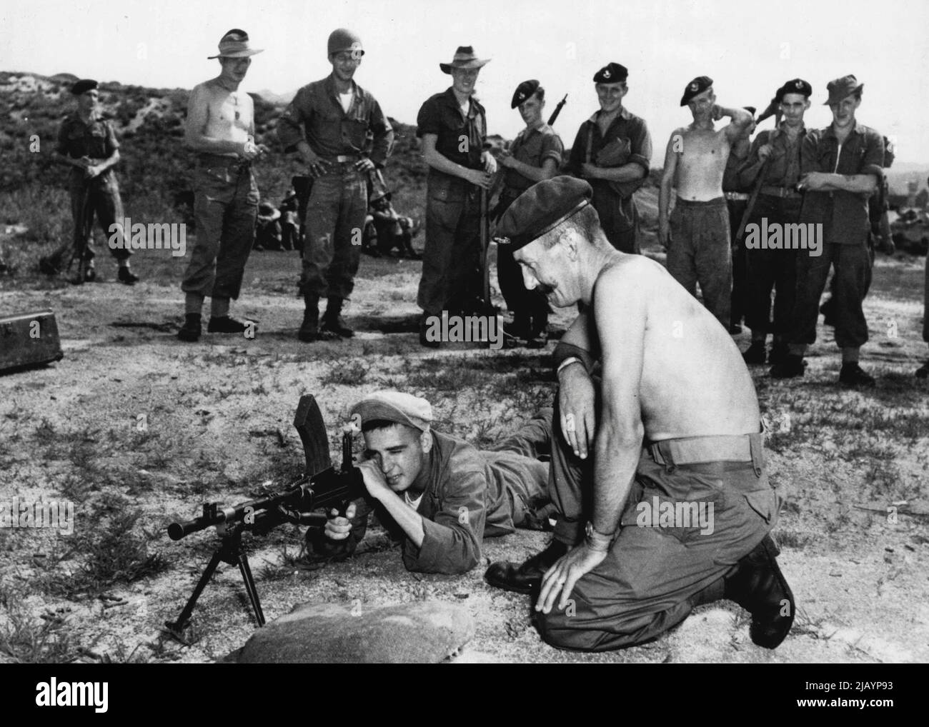 Bren gun carriers hi-res stock photography and images - Alamy