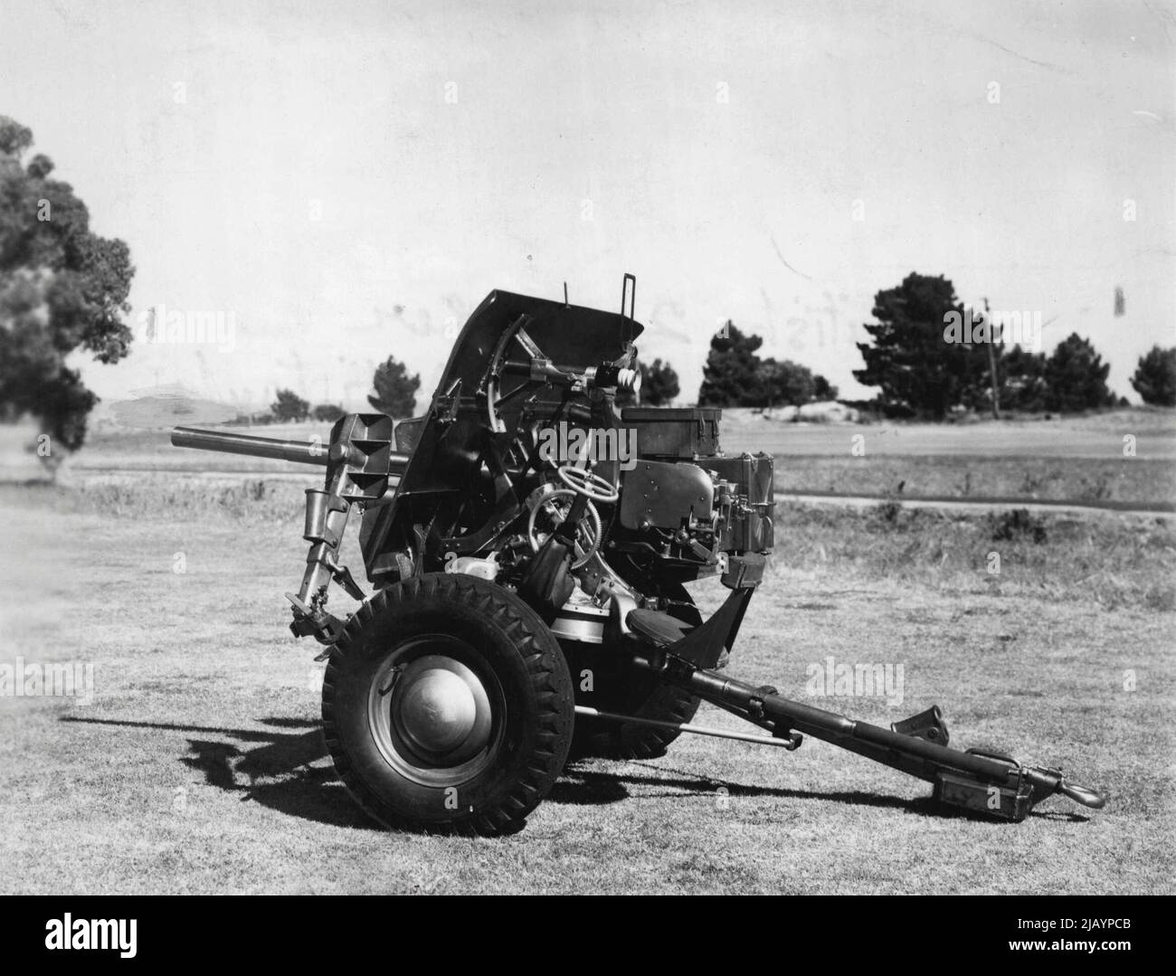 British 2 pounder anti tank gun. May 2, 1941 Stock Photo - Alamy