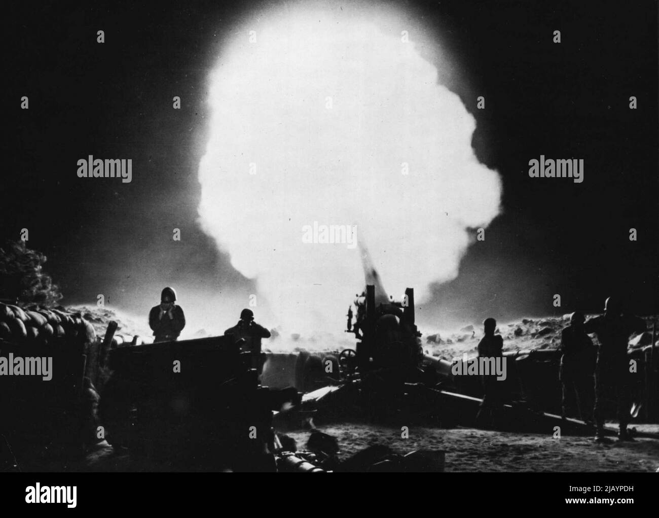 M114 155mm howitzer hi-res stock photography and images - Alamy