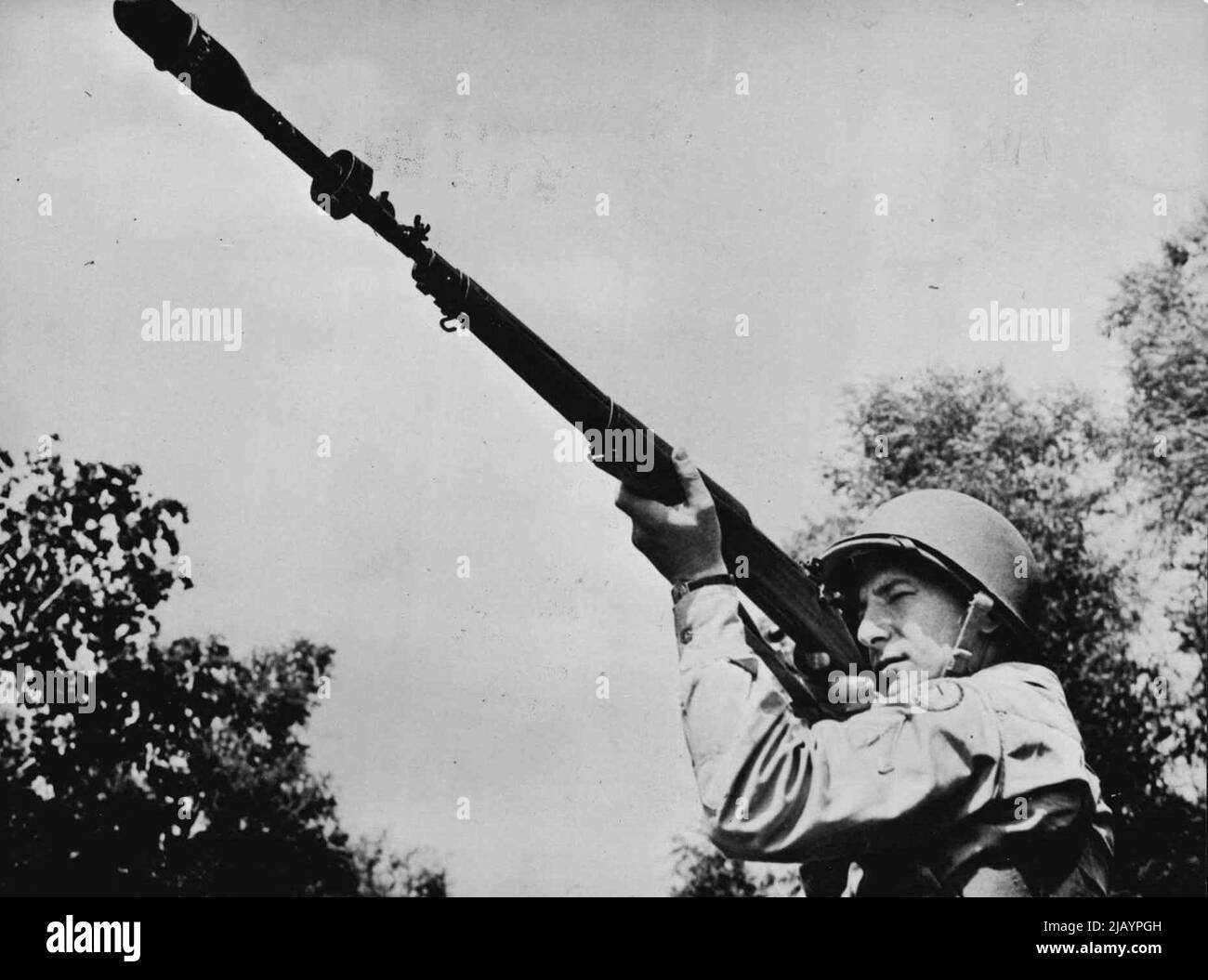 Rifle Grenade - Guns War File. December 6, 1943. (Photo by U.S. Office ...