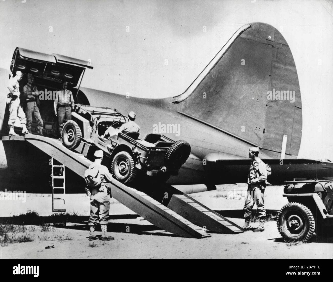 U.S. Air Fleets Span 6 Continents and 7 Oceans to deliver War supplies ...