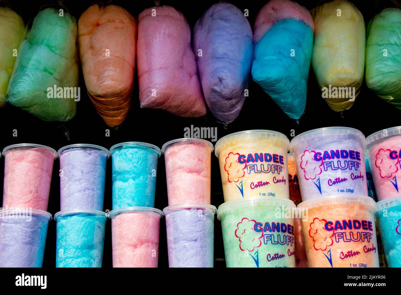 Cotton candy boardwalk hi-res stock photography and images - Alamy