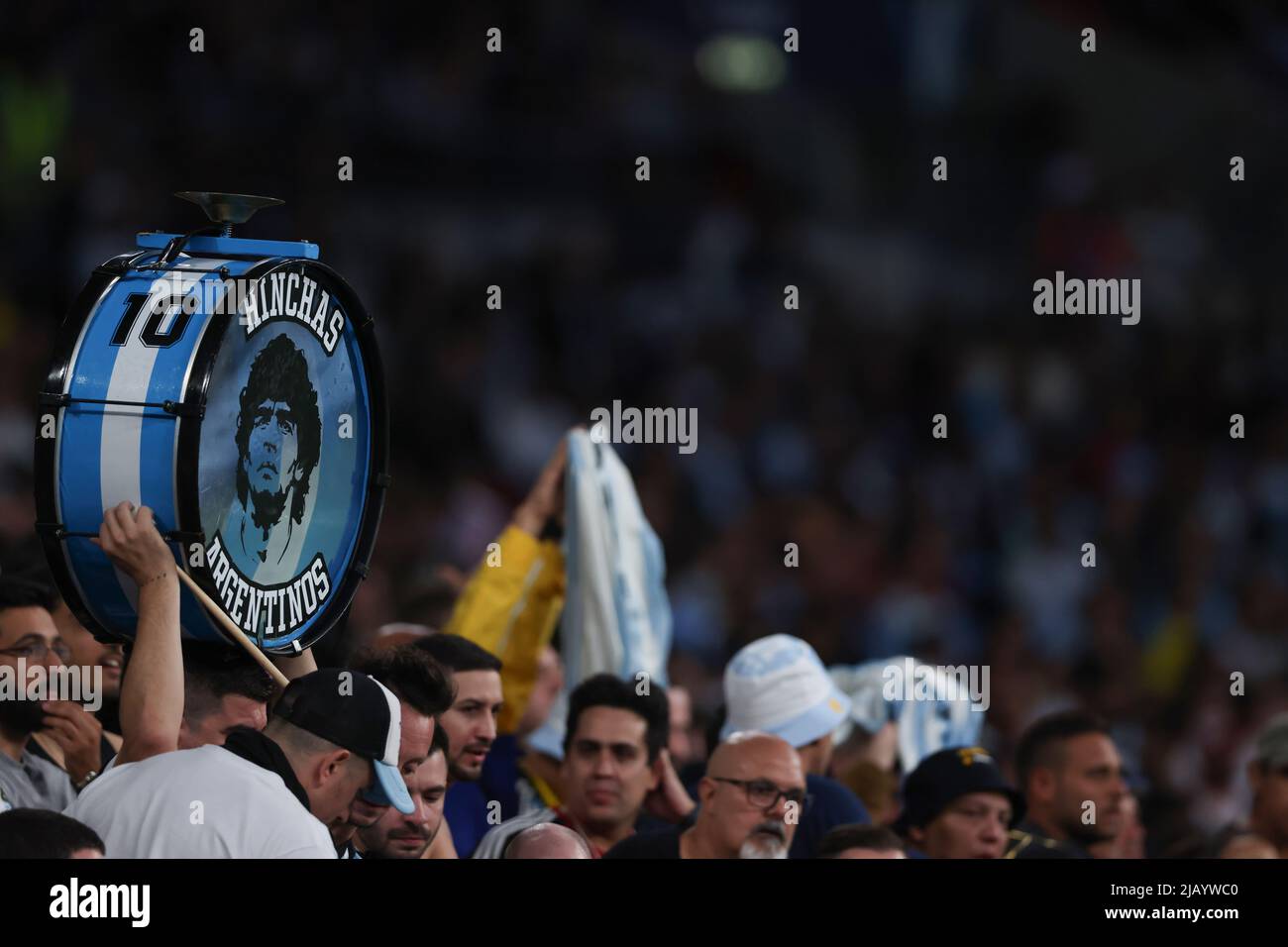 Maradona football face hi-res stock photography and images - Alamy