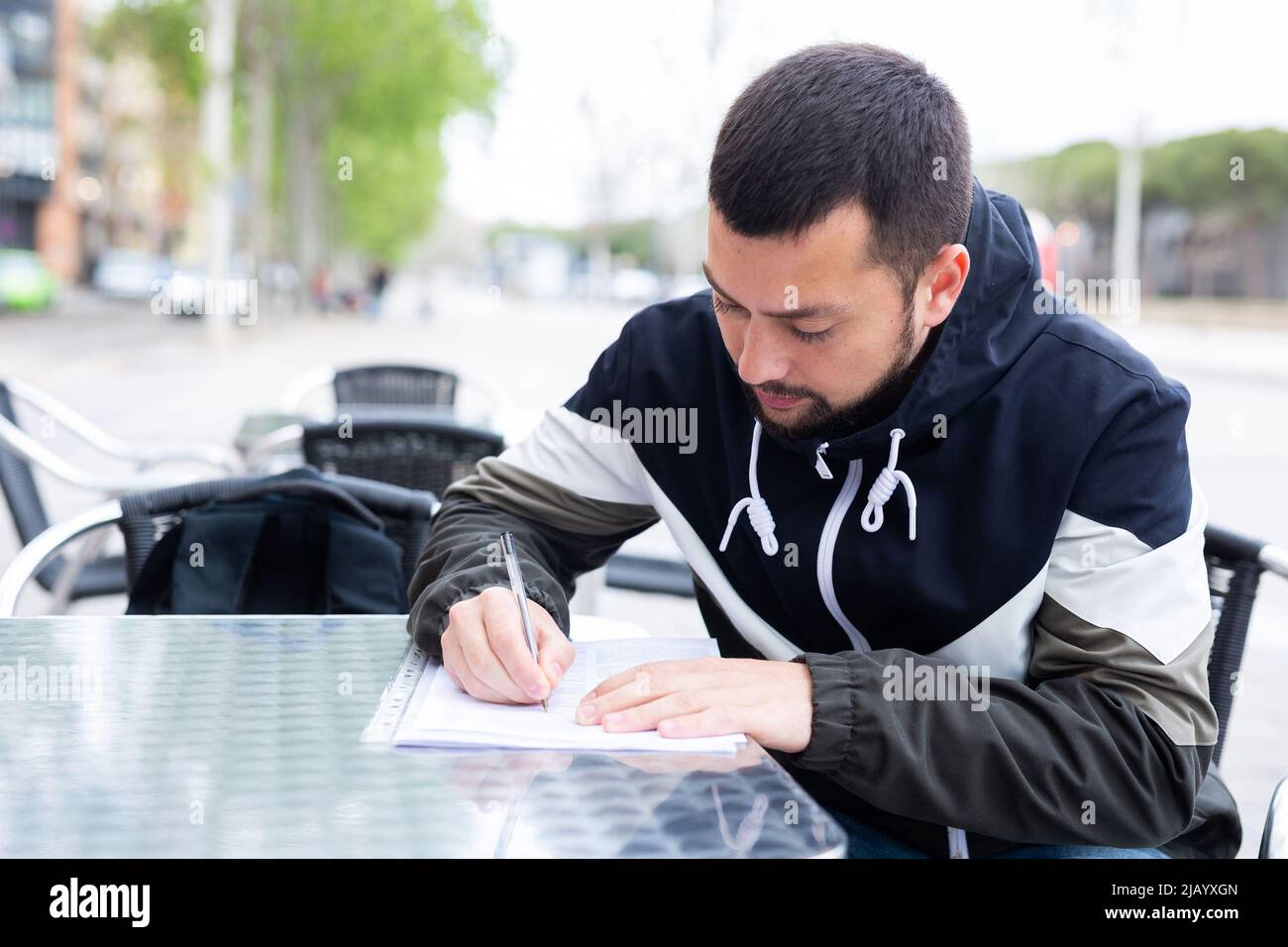 Filling form outdoor hi-res stock photography and images - Alamy