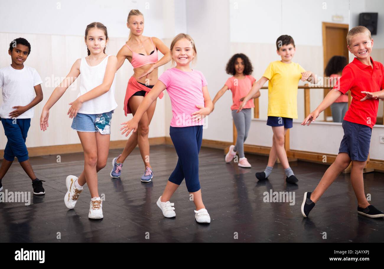 Boys dance studio hi-res stock photography and images - Alamy